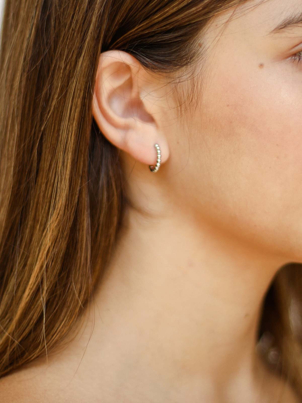Arete Dotted Hoops Earrings - KIDS made here | Moda, jeans, polos, tanks y más para mujer